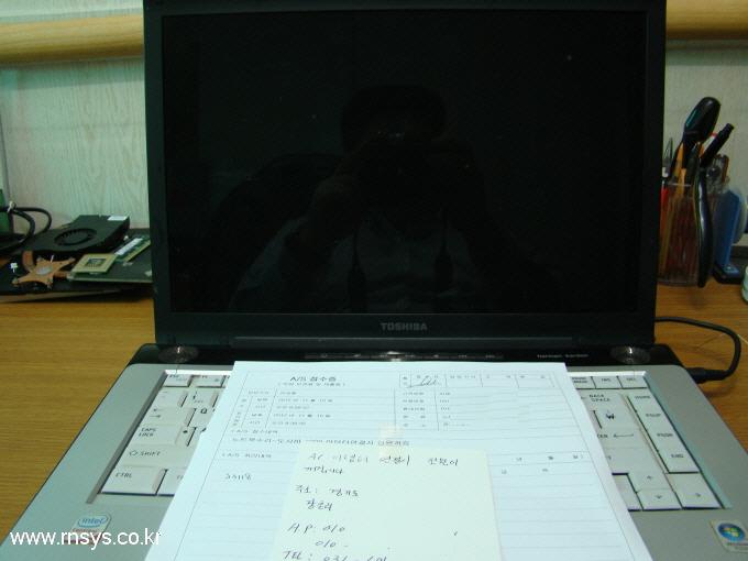 노트북수리 - 도시바A200을 아답터연결시 전원꺼짐증상으로 수리의뢰 (경기)