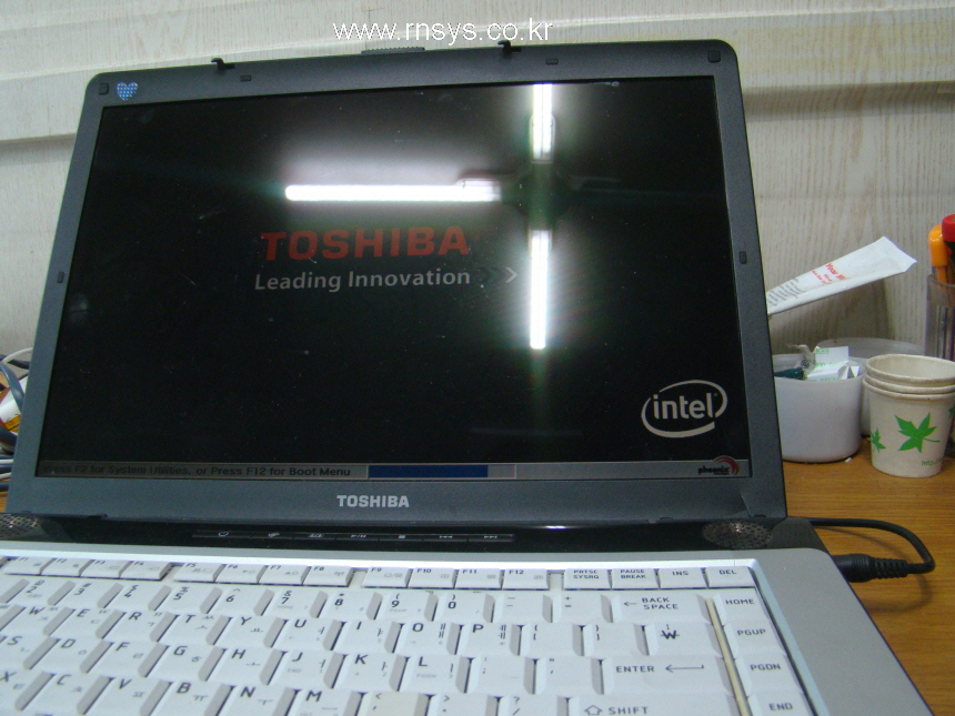 노트북수리 - 도시바A200 아답터연결시 화면무감증상 도시바노트북수리 (인천)